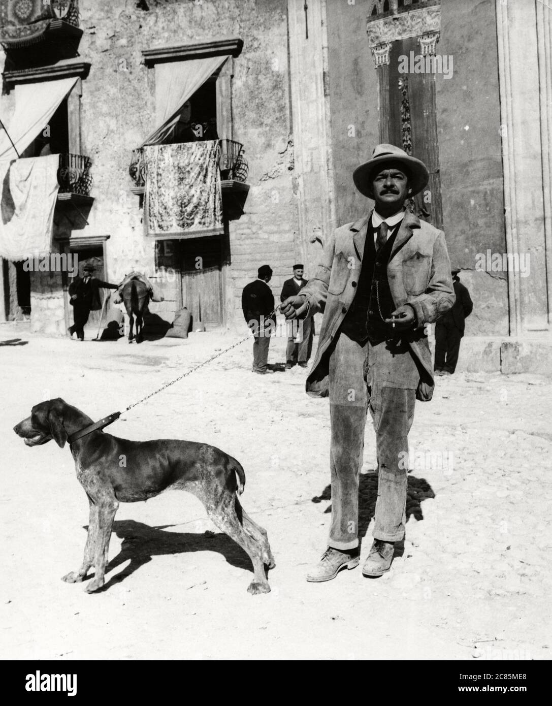 Tutti a Casa Everybody Go Home! Year : 1961 Italy Director : Luigi ...