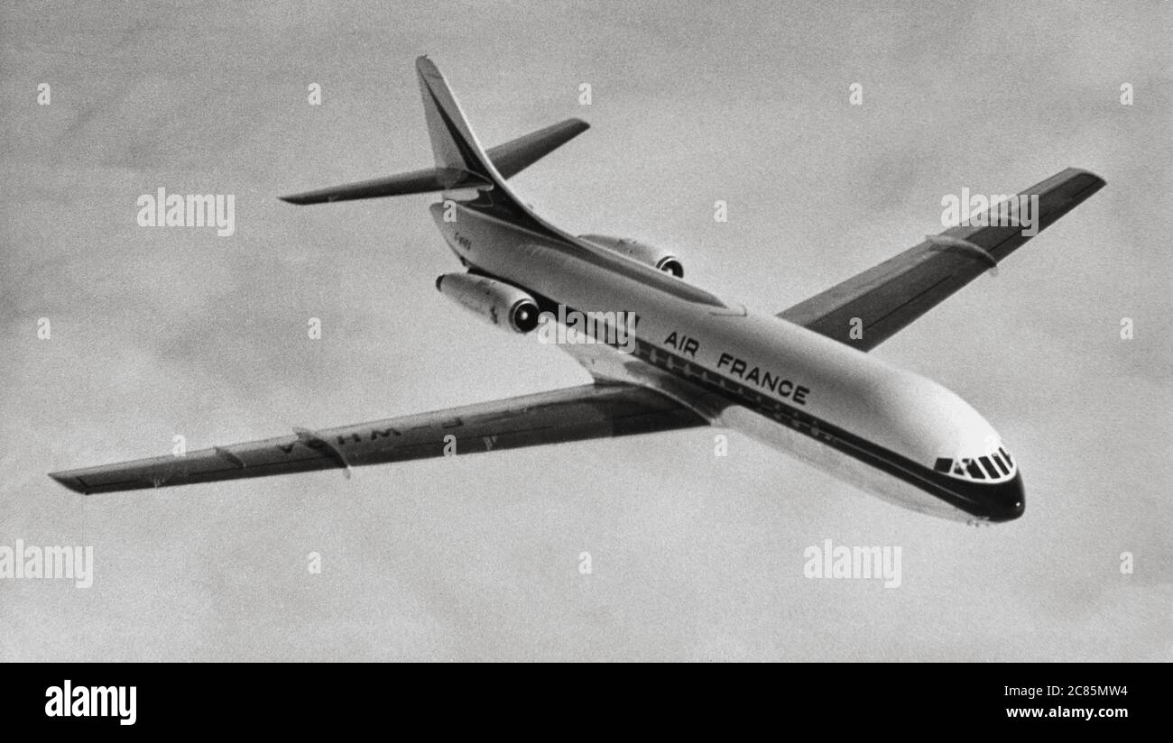 The short medium-range jet airliner Sud-Aviation SE 210 Caravelle. The ...