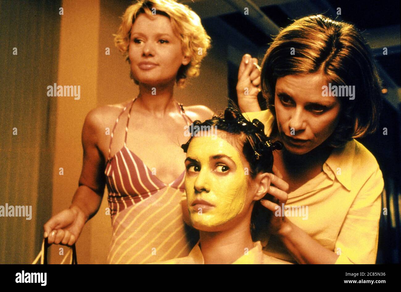 Filles perdues, cheveux gras Year : 2003 France Director : Claude Duty ...