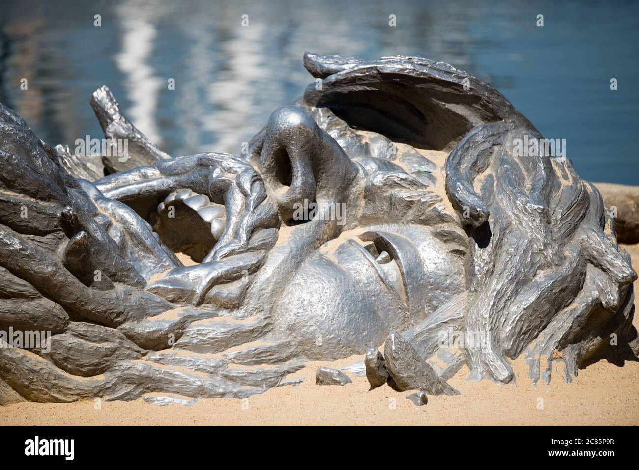 National harbor art installation hi-res stock photography and images ...