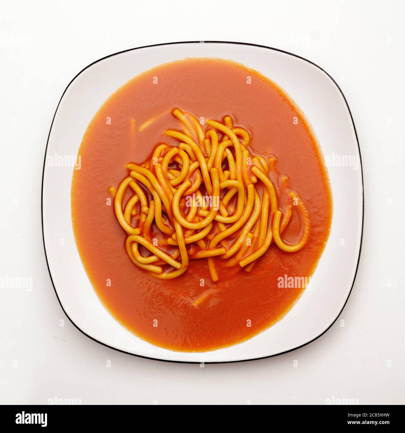 Top view serving spaghetti hi-res stock photography and images - Alamy