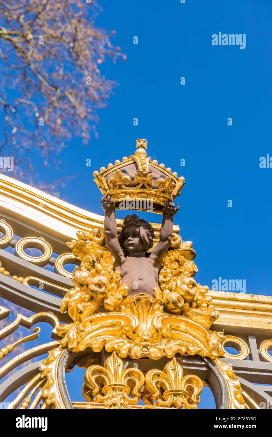 Buckingham construction hi-res stock photography and images - Alamy