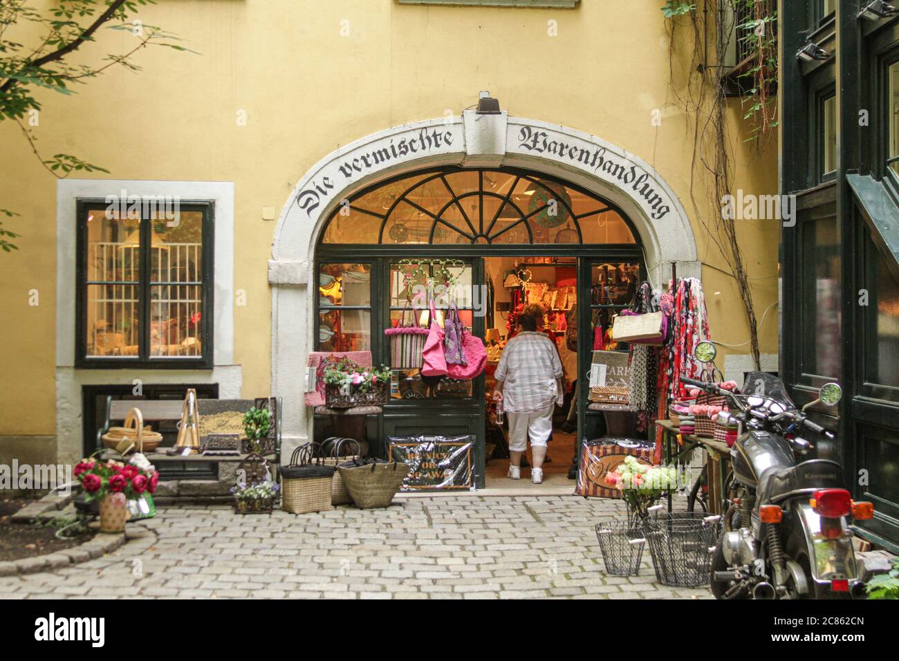 Souvenir shop vienna wien austria europe hi-res stock photography and ...