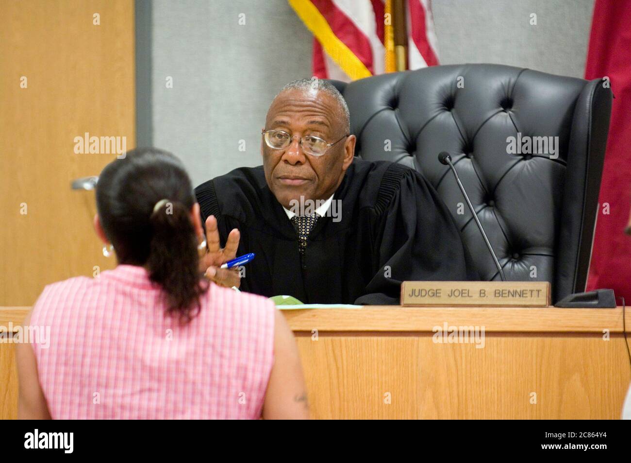 Mr justice bennett hi-res stock photography and images - Alamy