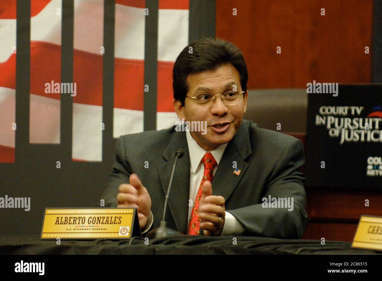 Alberto gonzales attorney general hi-res stock photography and images ...