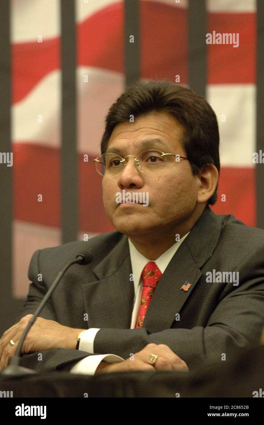 Alberto gonzales hi-res stock photography and images - Alamy