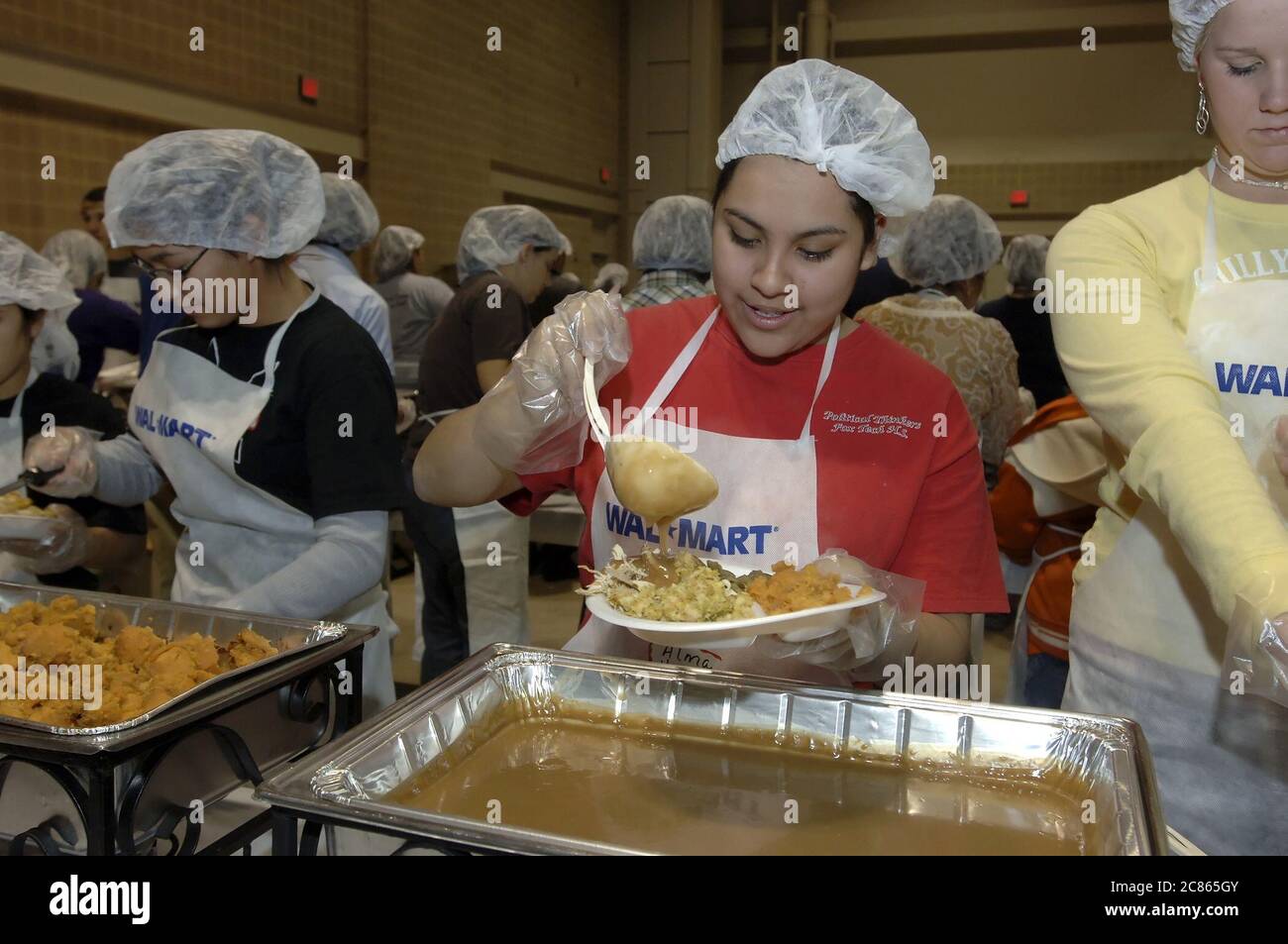 Homeless food line hi-res stock photography and images - Alamy