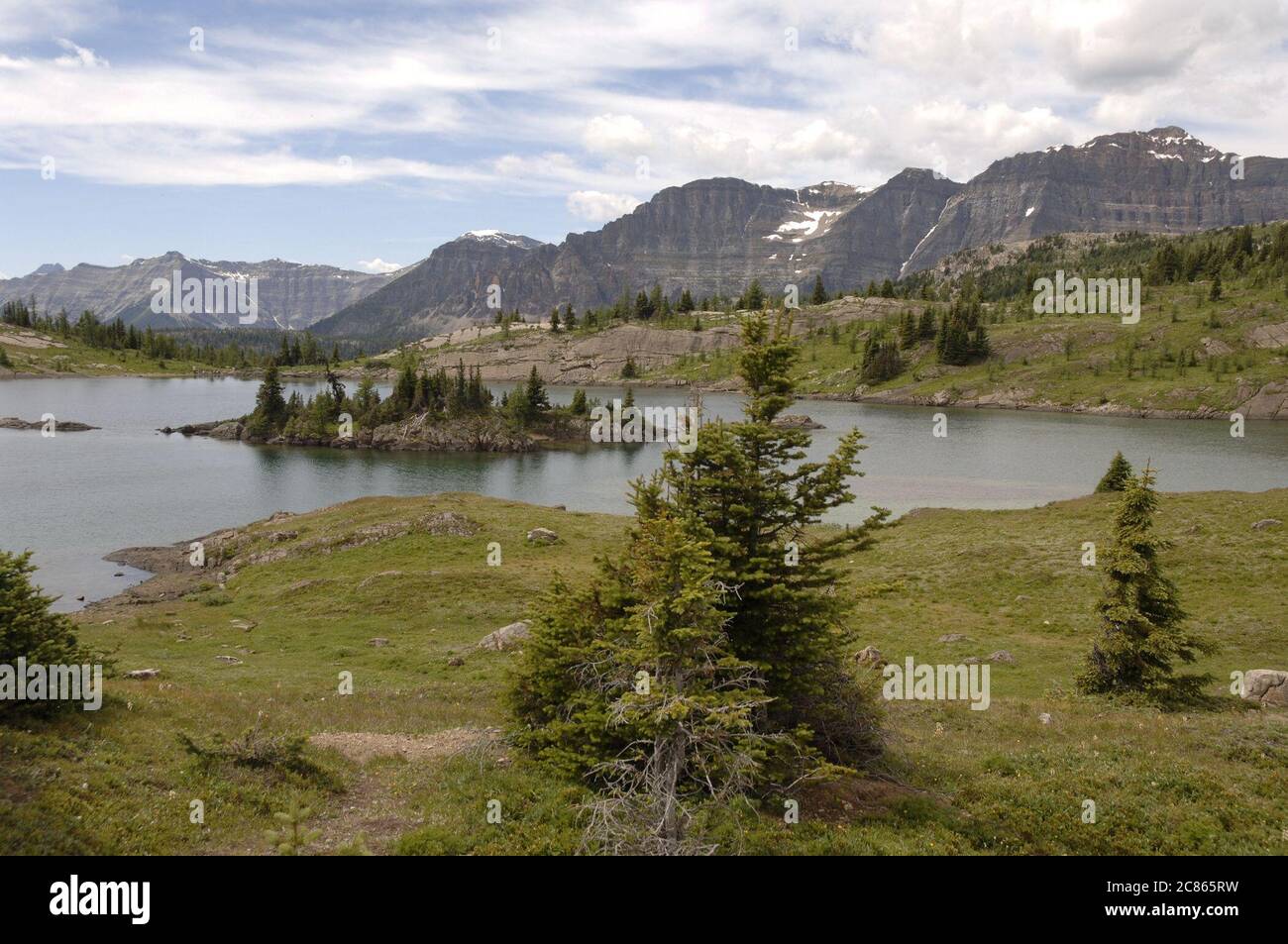 Banff National Park, Alberta Canada, August, 2005: Rock Isle Lake on ...