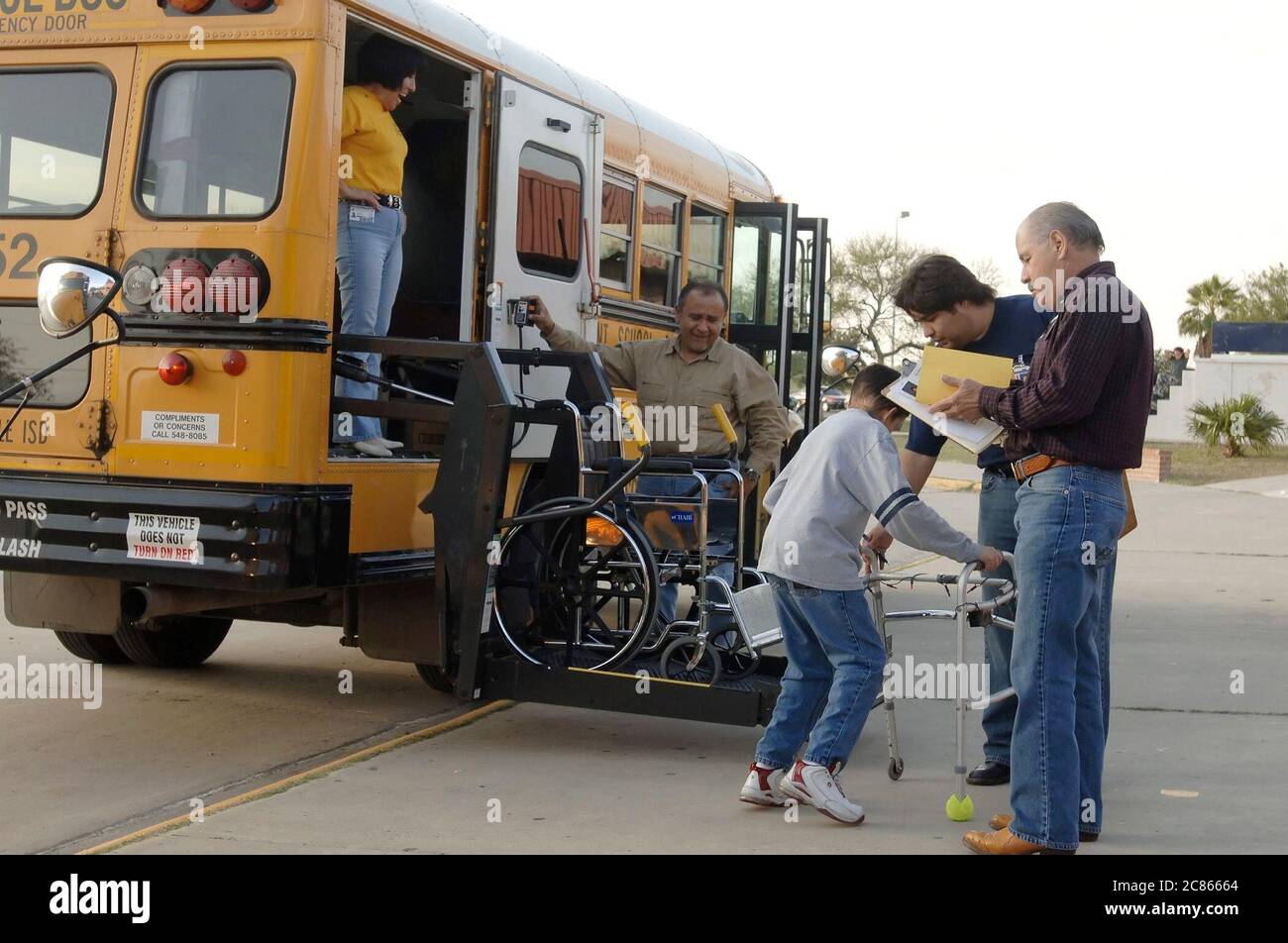 Disability school bus hi-res stock photography and images - Alamy