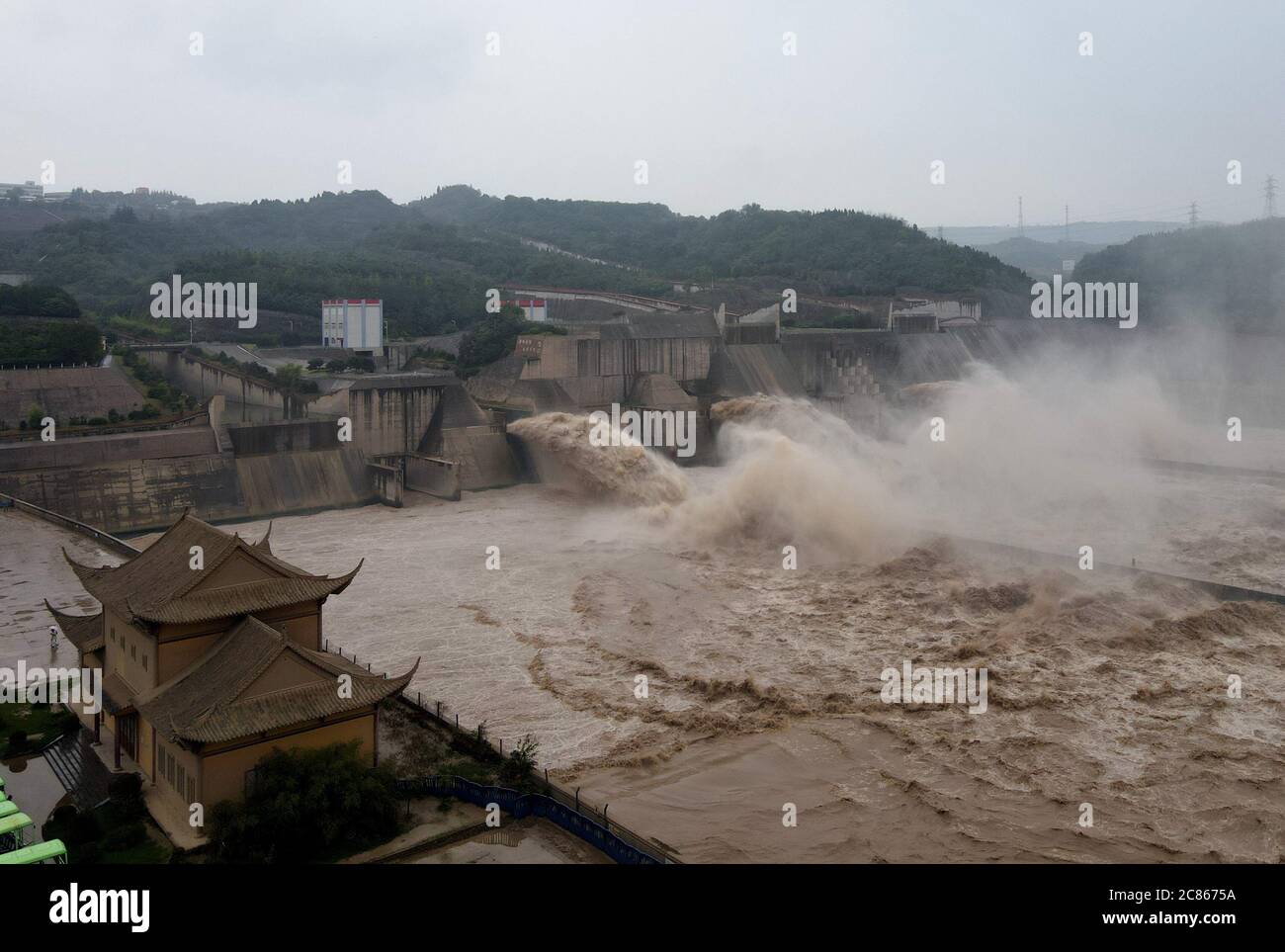 Yellow river china flood hi-res stock photography and images - Alamy