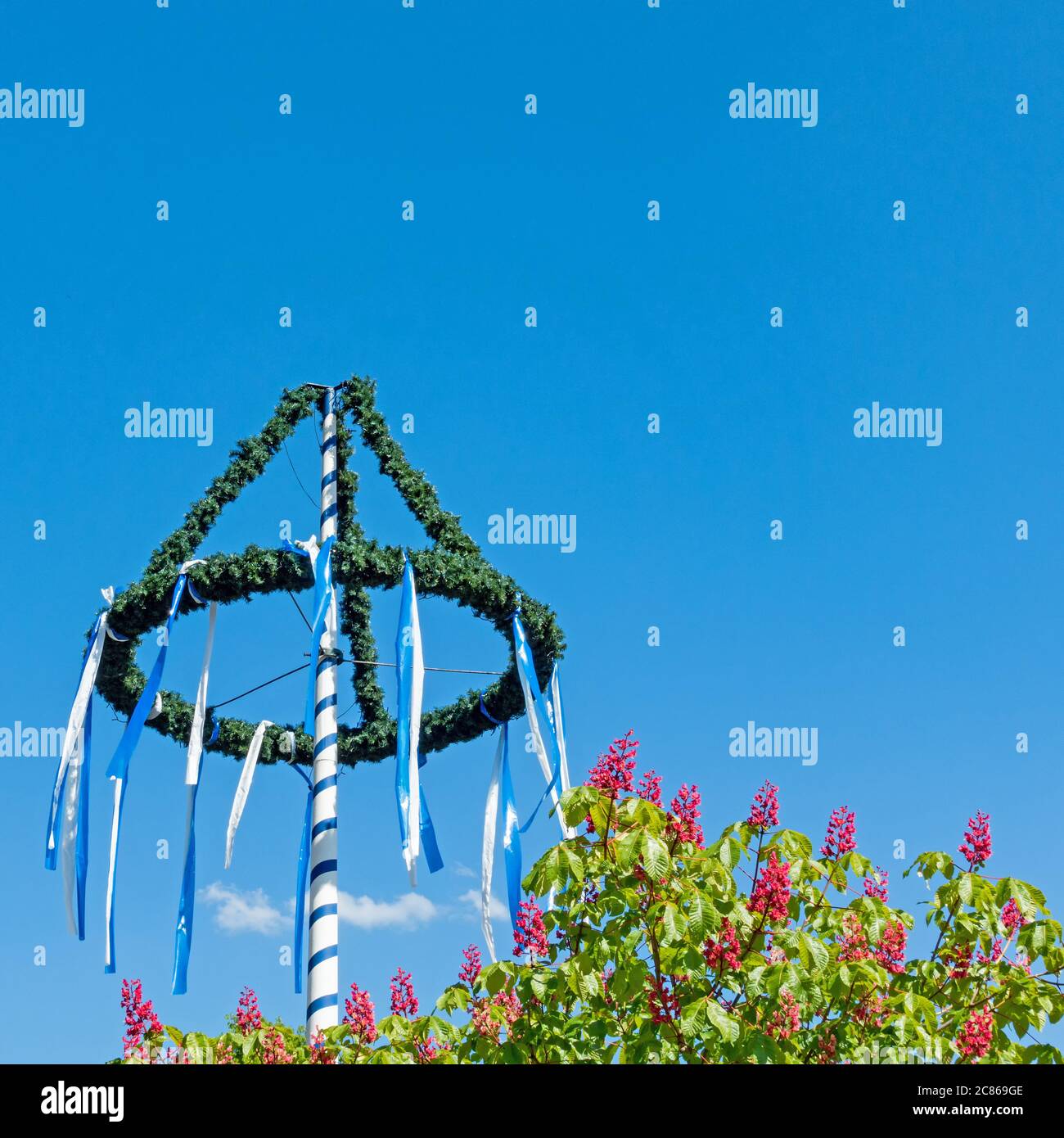 Tree and maypole hi-res stock photography and images - Alamy