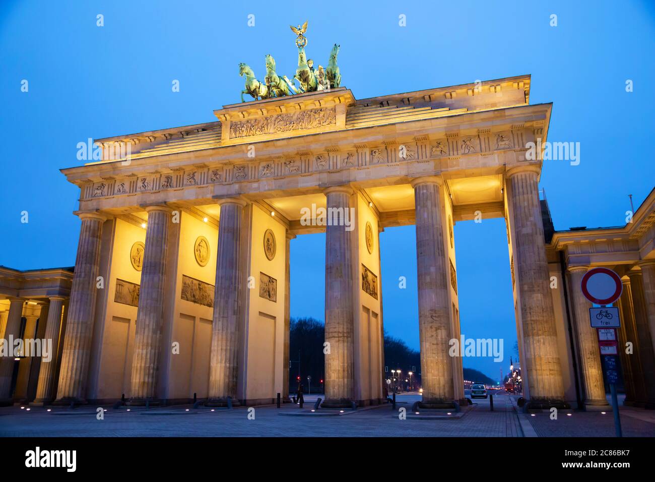 Berlin famous monument hi-res stock photography and images - Alamy