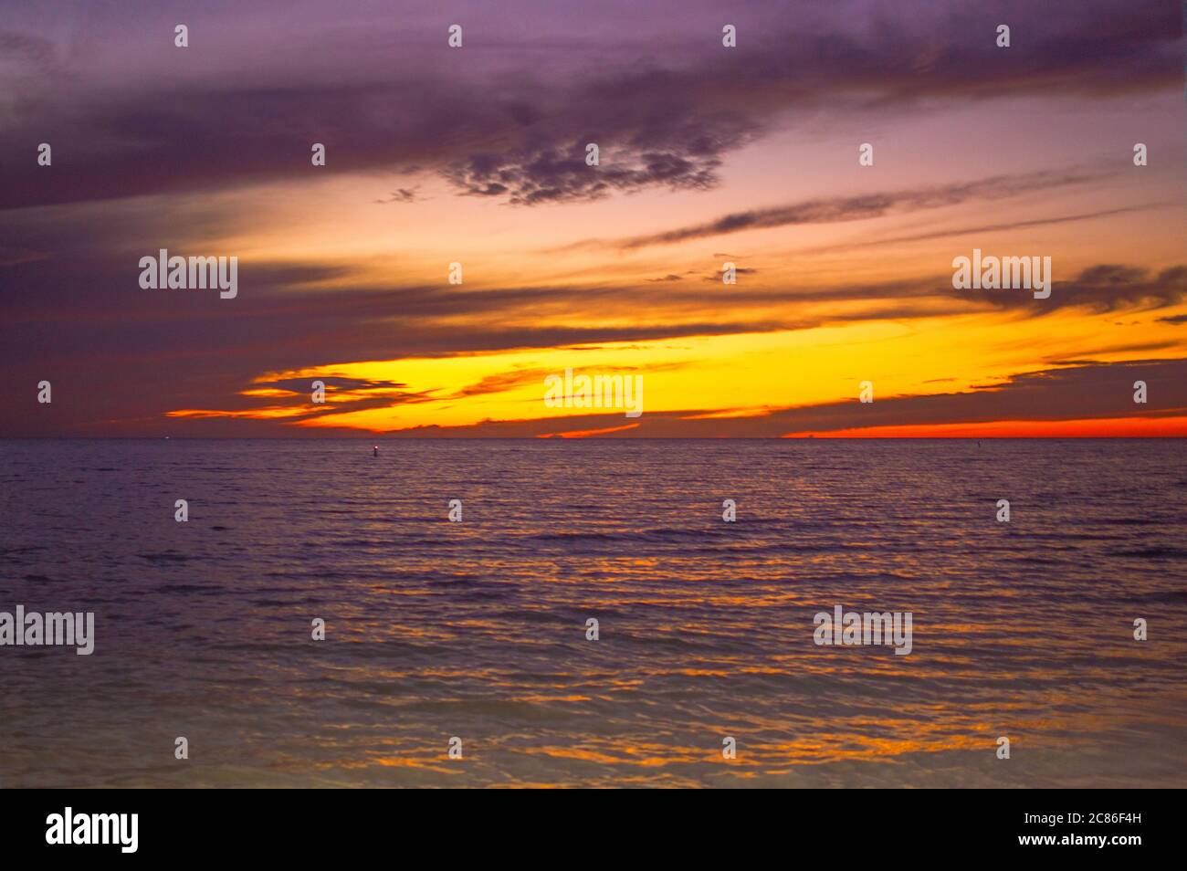 Sunrise Clearwater Pier 60 Tampa Florida Beach Vivid Color Background ...