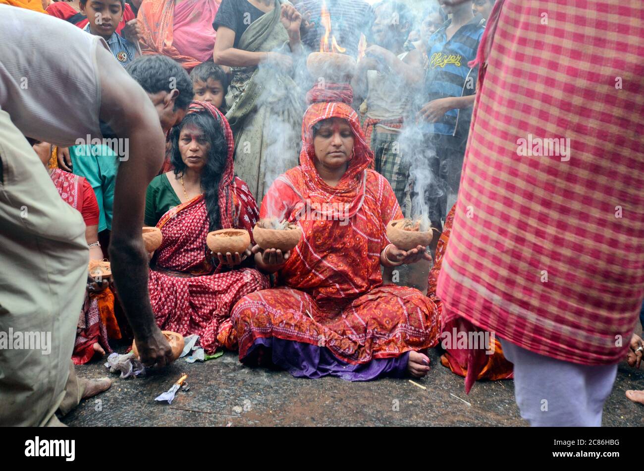 dhuni a ritual Stock Photo - Alamy