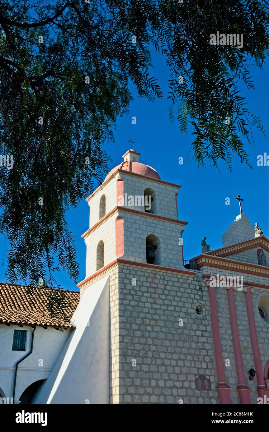 Mission Santa Barbara Architecture