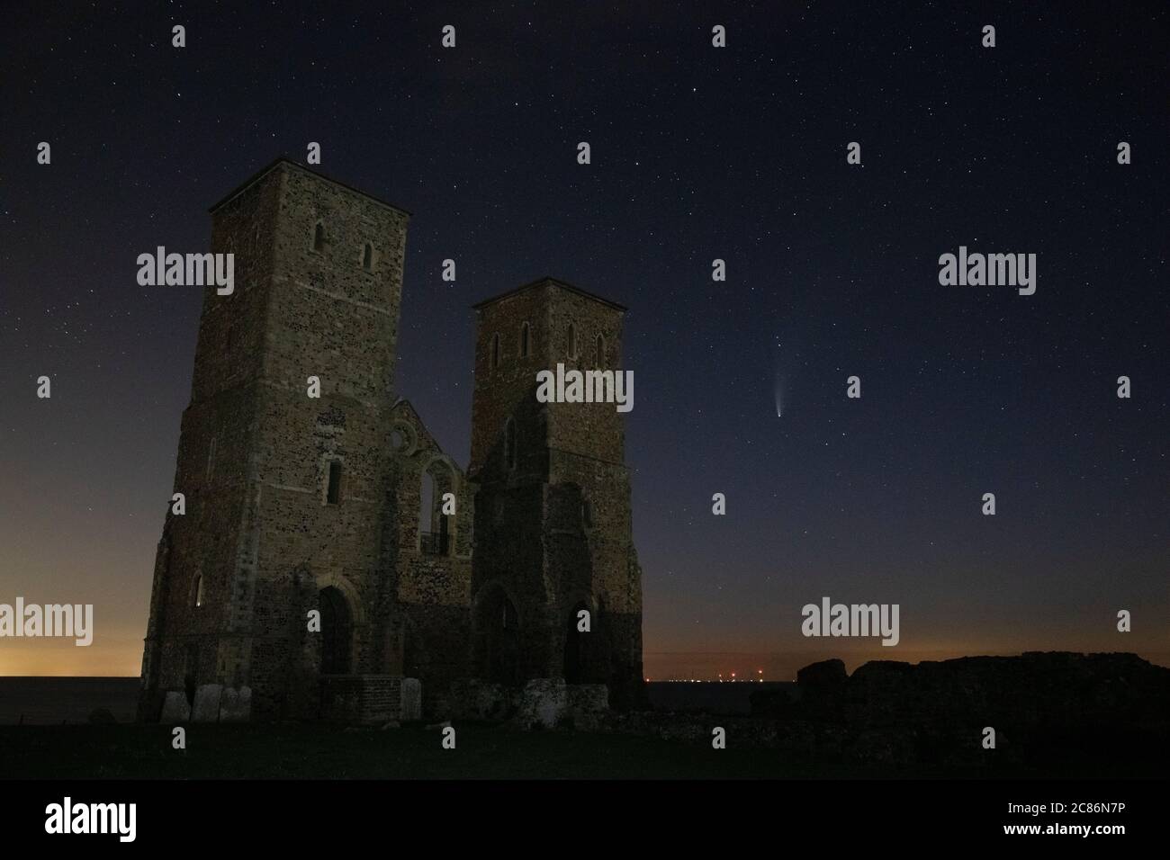 Medieval towers kent hi-res stock photography and images - Alamy