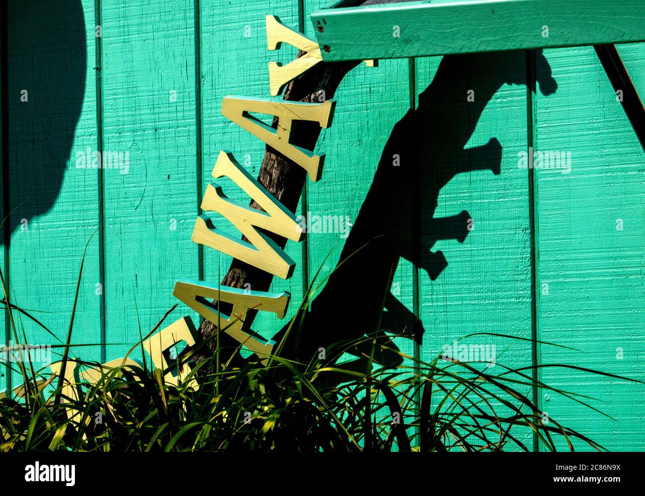 Yellow lettering hi-res stock photography and images - Alamy