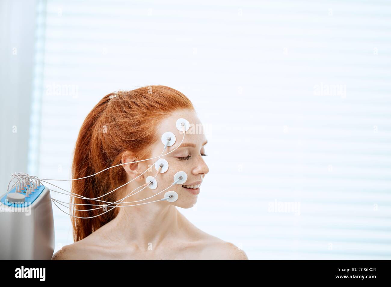 Electro Muscle Stimulation Facial at James Buckler blog