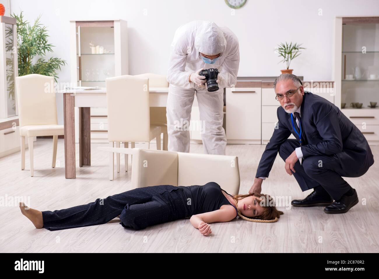 Woman hanged by the neck hi-res stock photography and images - Alamy