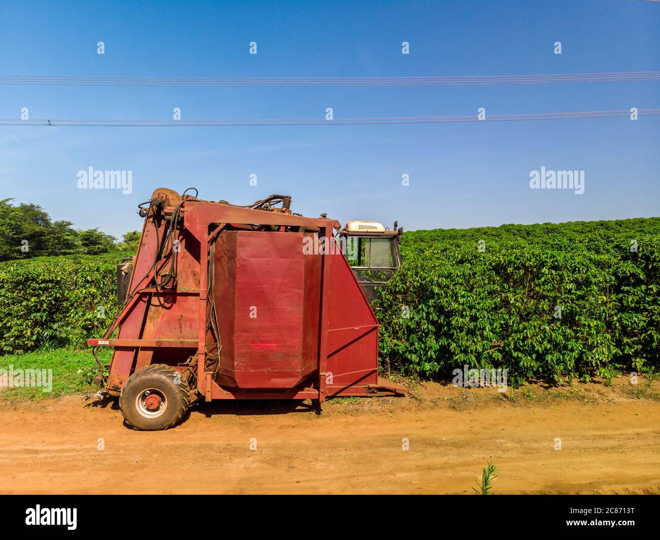 Machine coffee harvesting brazil hi-res stock photography and images ...