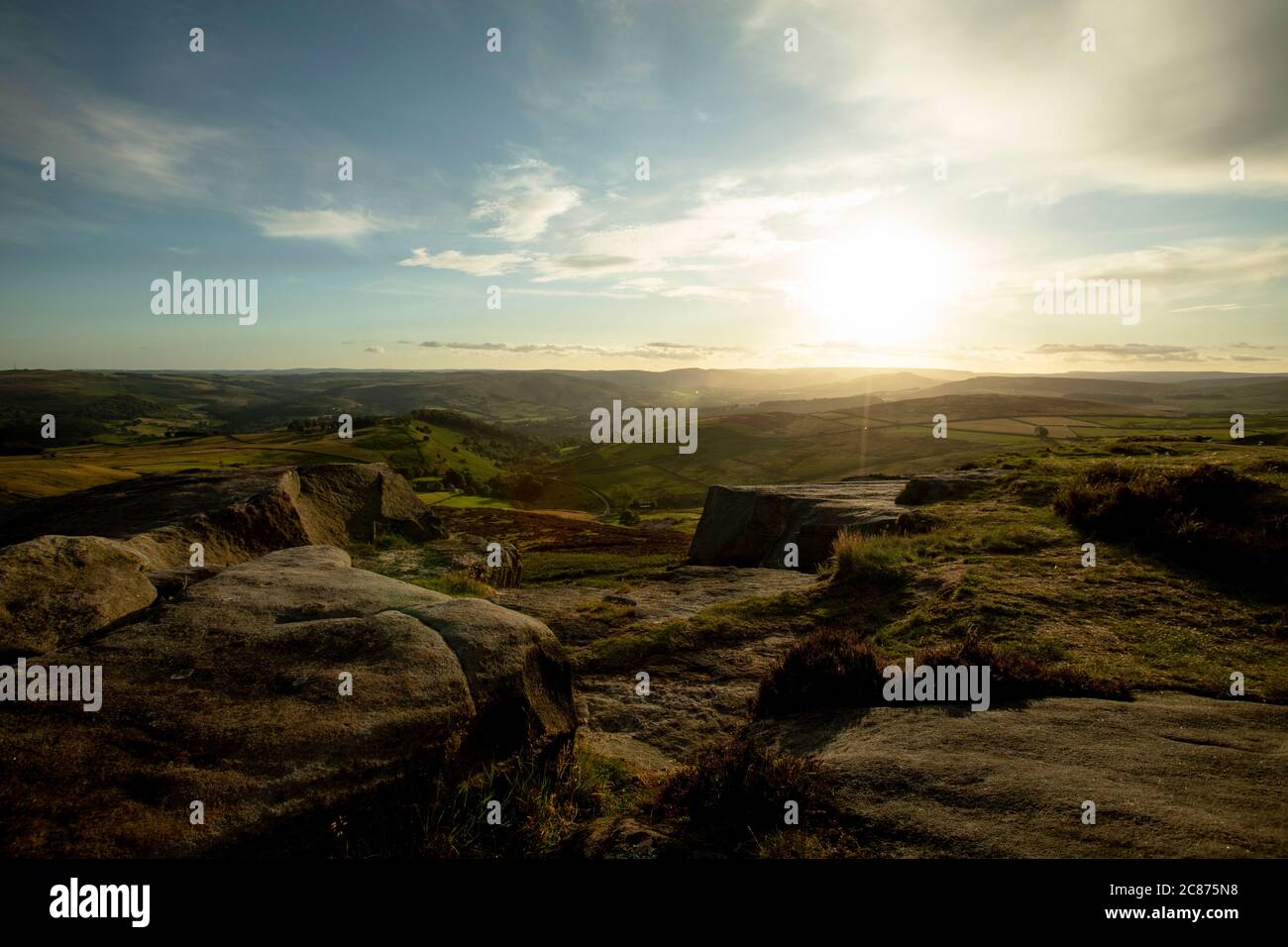 Peak district tourist destination hi-res stock photography and images ...