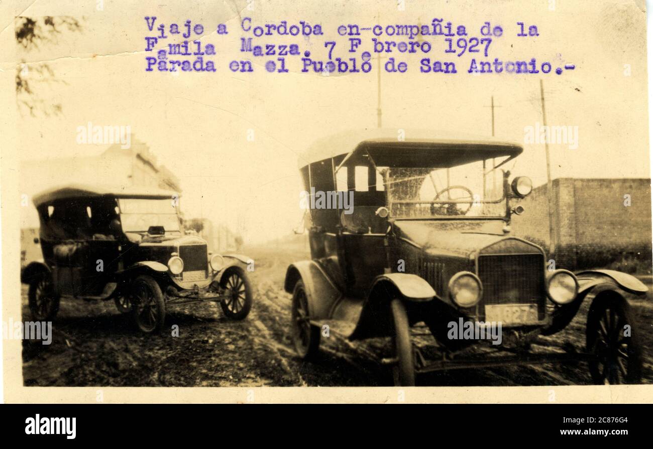 Two Model T Ford Vintage Cars. Trip to Cordoba, stopping in San Antonio ...