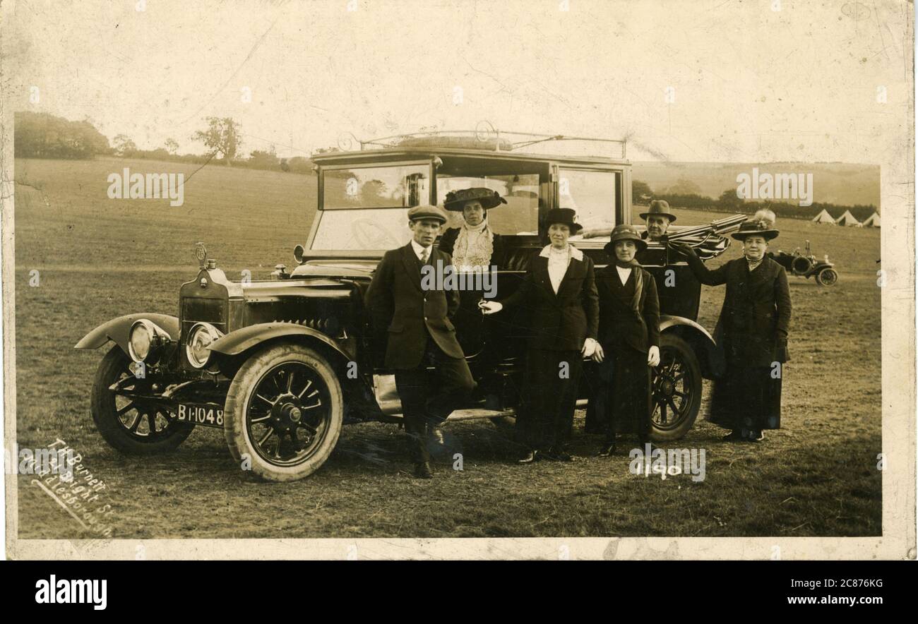 Standard motor car hi-res stock photography and images - Alamy