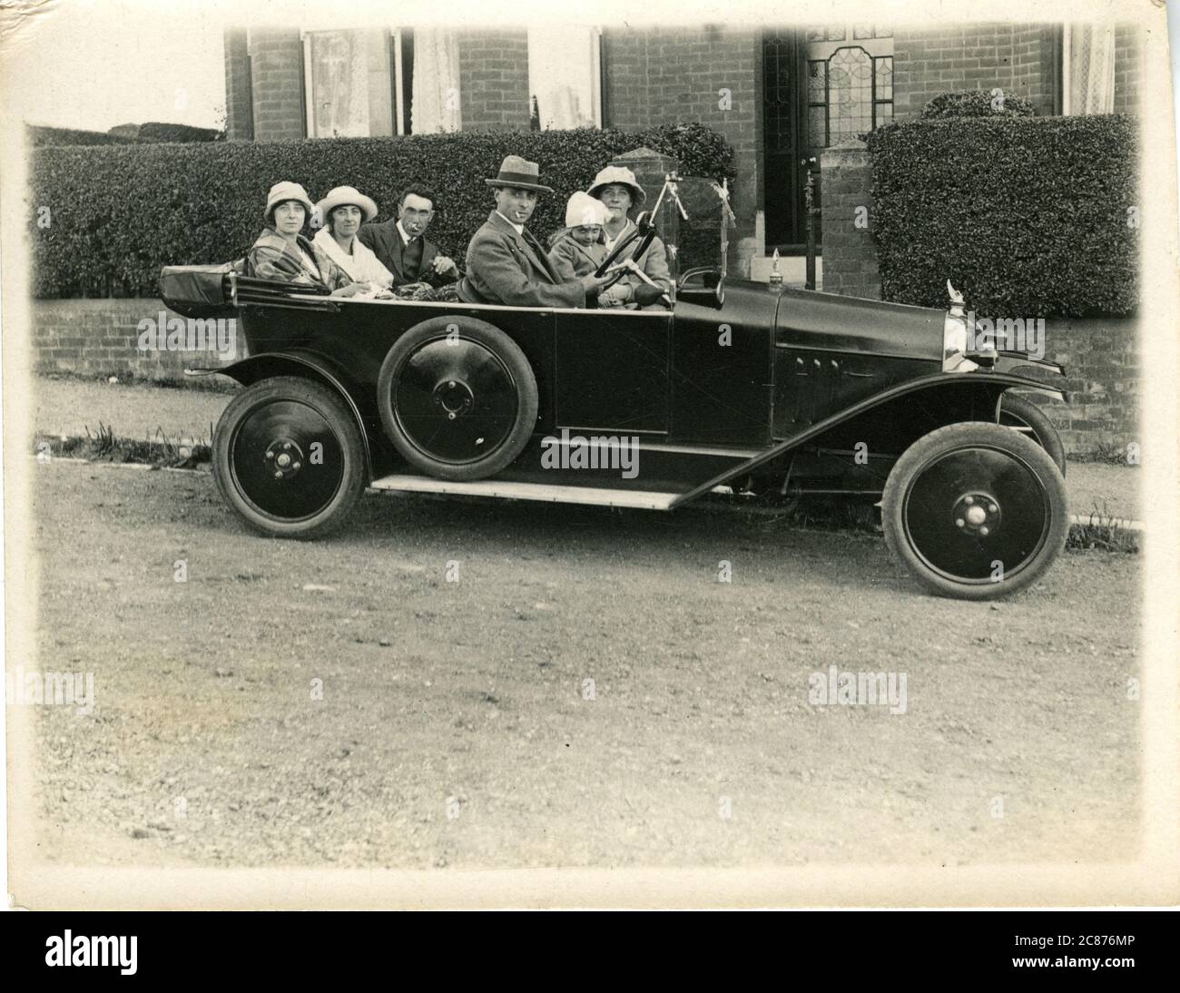 1920s singer hi-res stock photography and images - Alamy