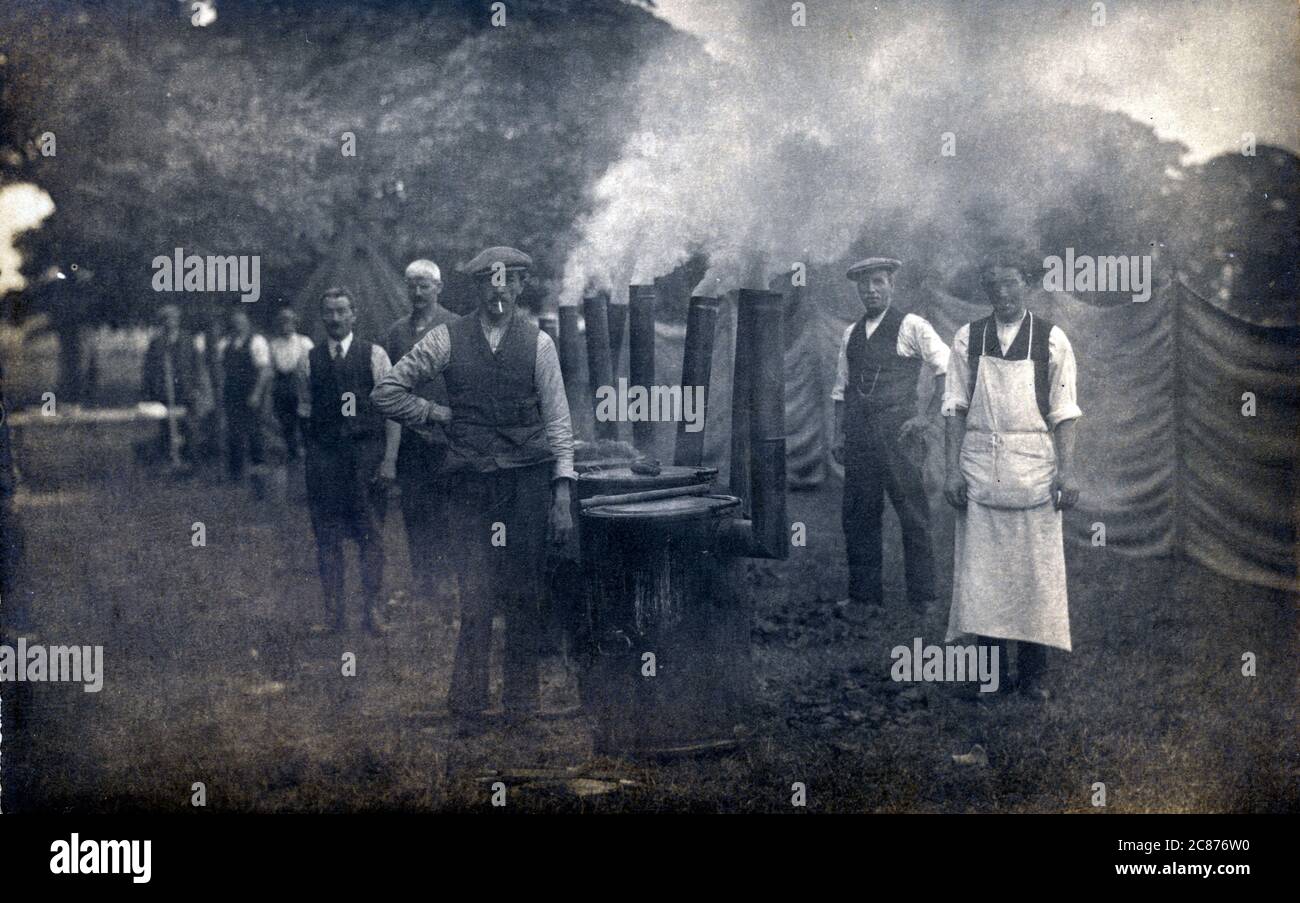 Making gunpowder ww1 hi-res stock photography and images - Alamy