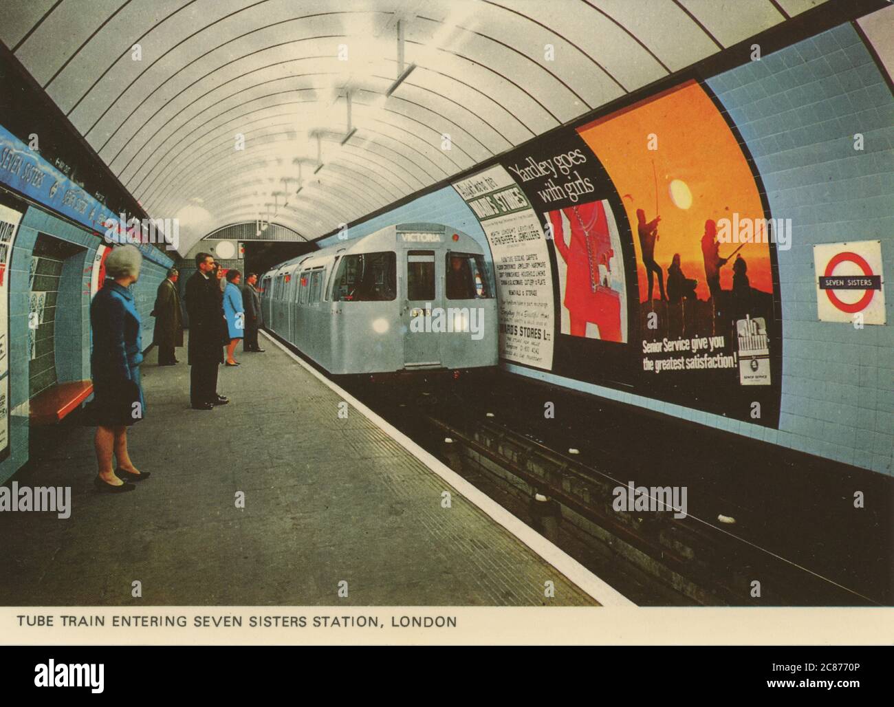 London underground railway hi-res stock photography and images - Alamy