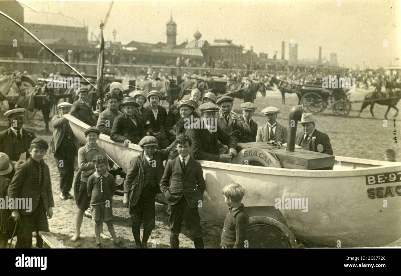 Beach England 1920s High Resolution Stock Photography and Images - Alamy