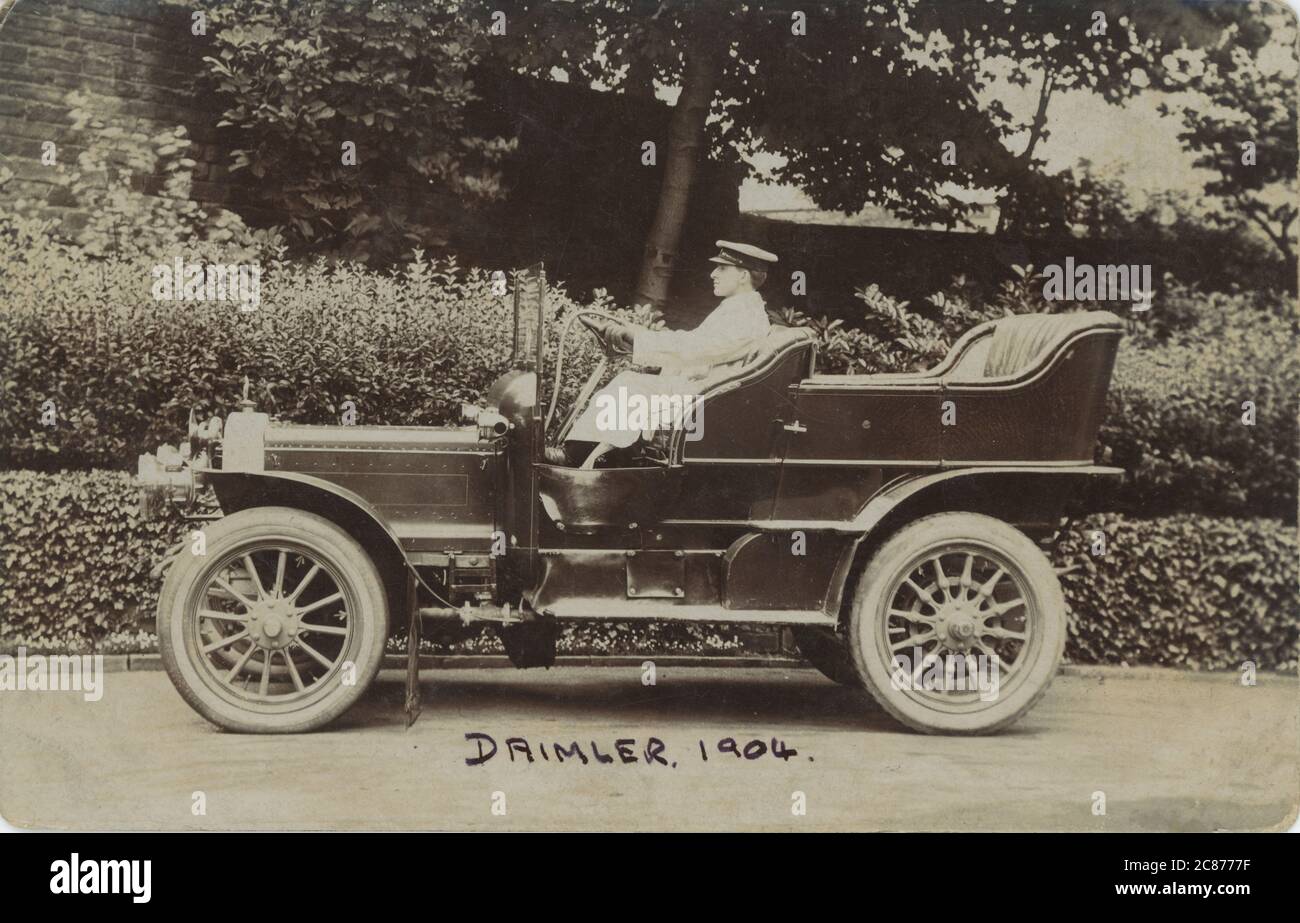 Driver vintage car hi-res stock photography and images - Alamy