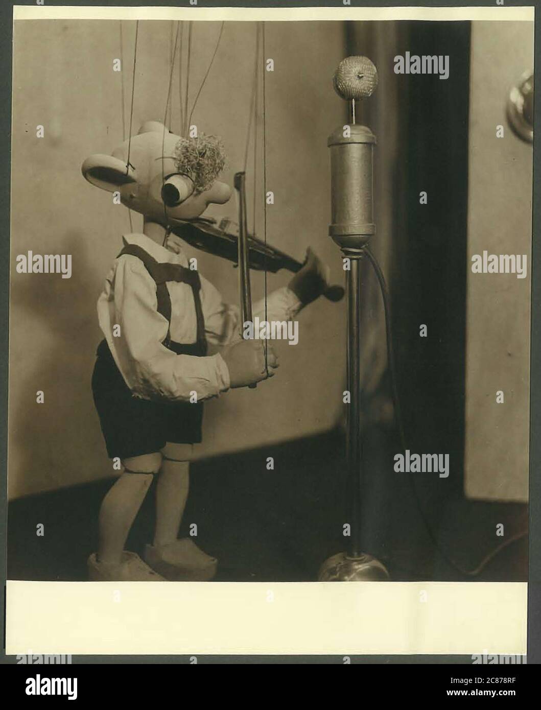 The Marionette Troupe of Prof. Josef Skupa Stock Photo - Alamy