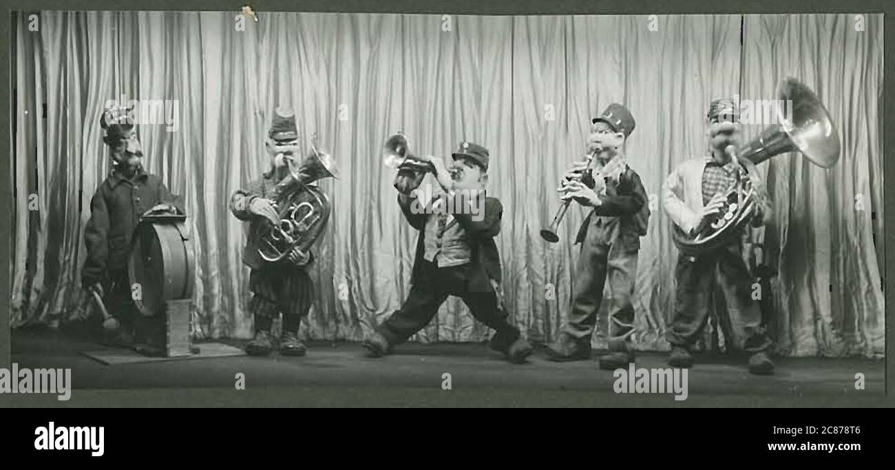 The Marionette Troupe of Prof. Josef Skupa Stock Photo - Alamy