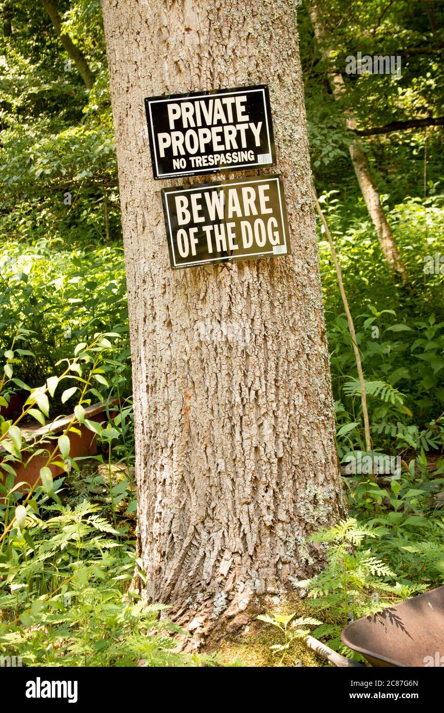 Beware signs hi-res stock photography and images - Alamy