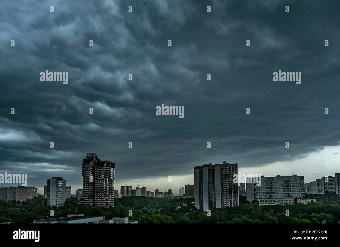 Thunderstorm over Moscow. Photo: Konstantin Kokoshkin Stock Photo - Alamy
