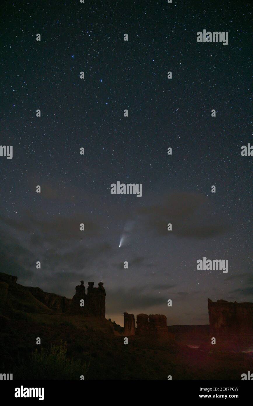 Comet Neowise over the Three Gossips and Sheep Rock in Arches National ...