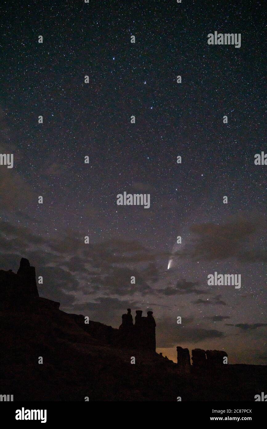Comet Neowise over the Three Gossips and Sheep Rock in Arches National ...