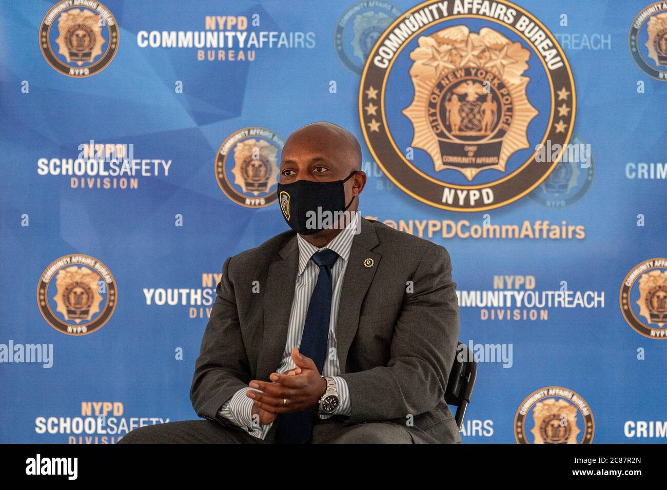 Nypd chief of detectives rodney harrison hi-res stock photography and ...
