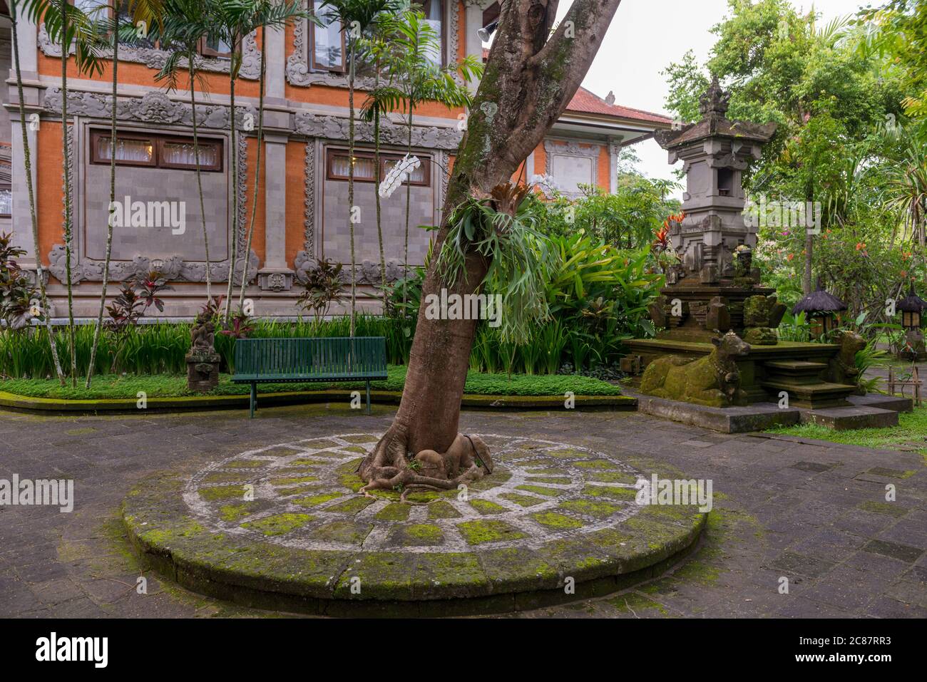 Traditional garden at Ubud Stock Photo - Alamy