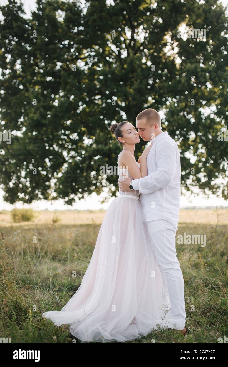 Big hug and kiss hi-res stock photography and images - Alamy