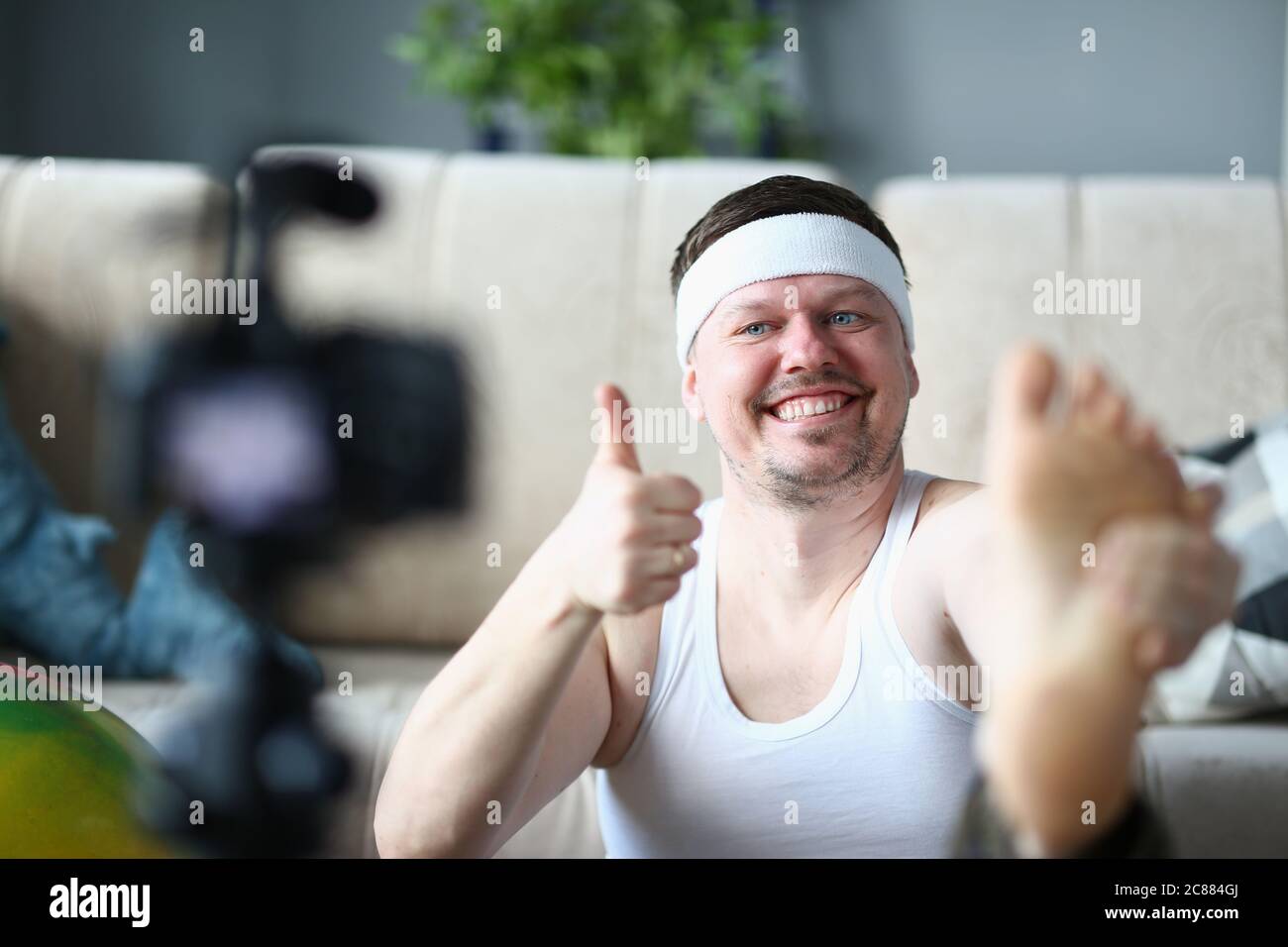 Satisfied facial expressions hi-res stock photography and images - Alamy