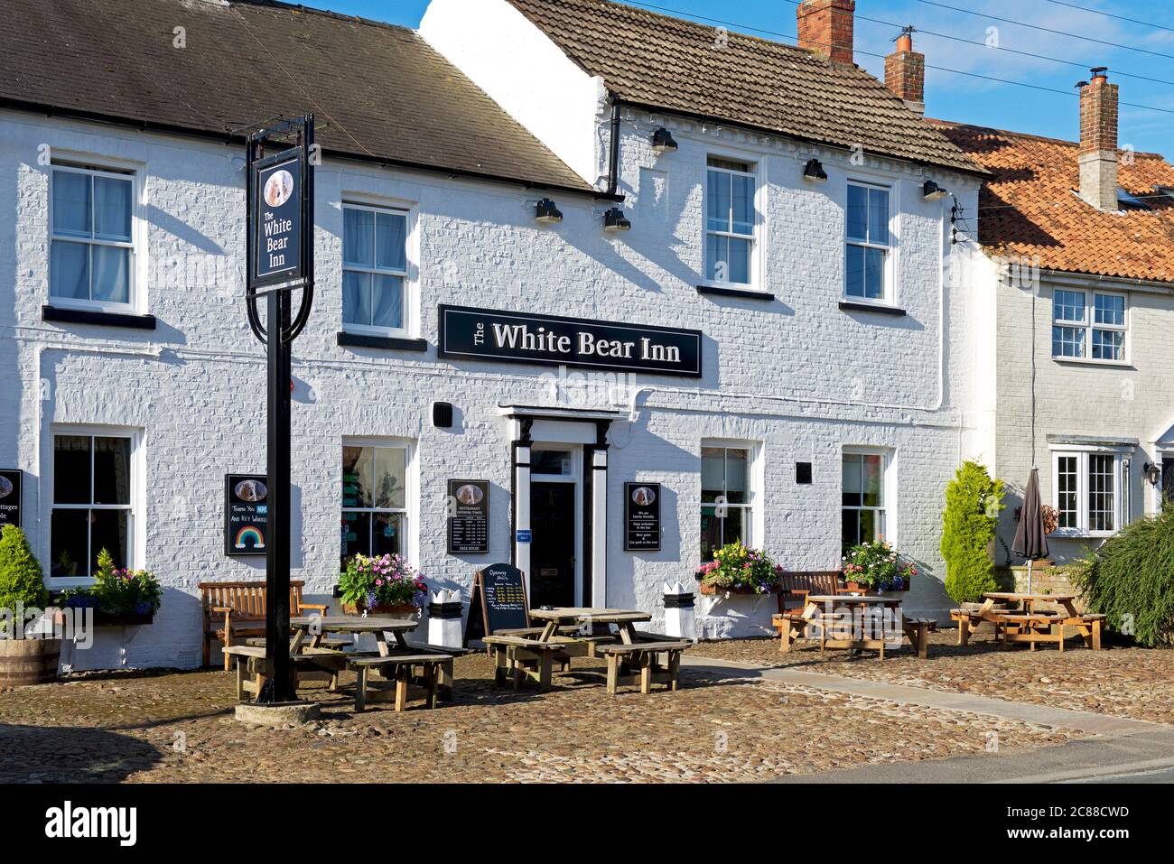 White bear inn hi-res stock photography and images - Alamy