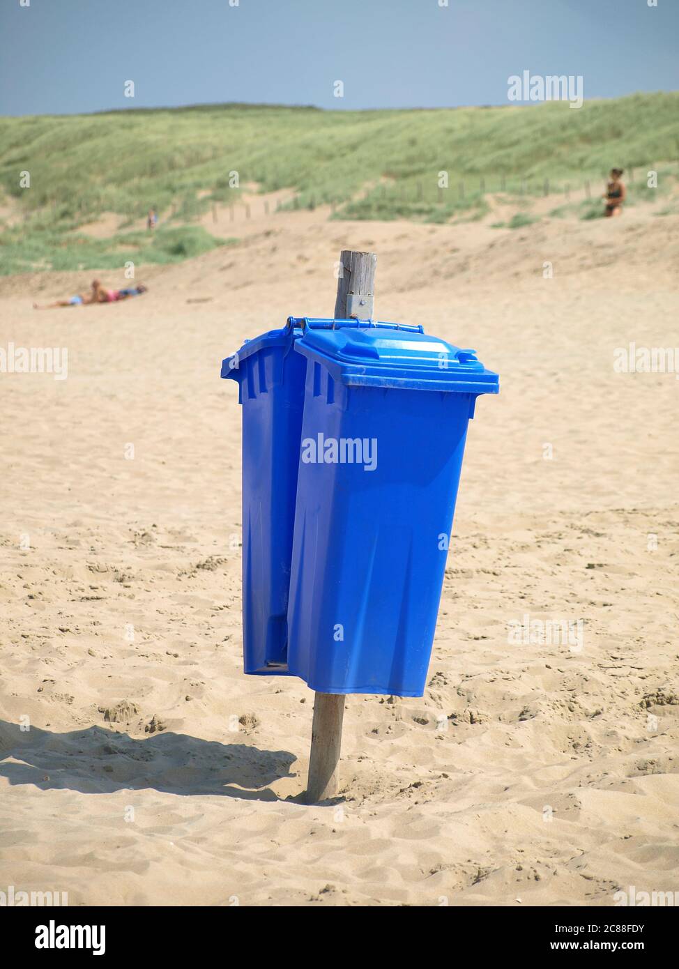 Blue dustbin hi-res stock photography and images - Alamy