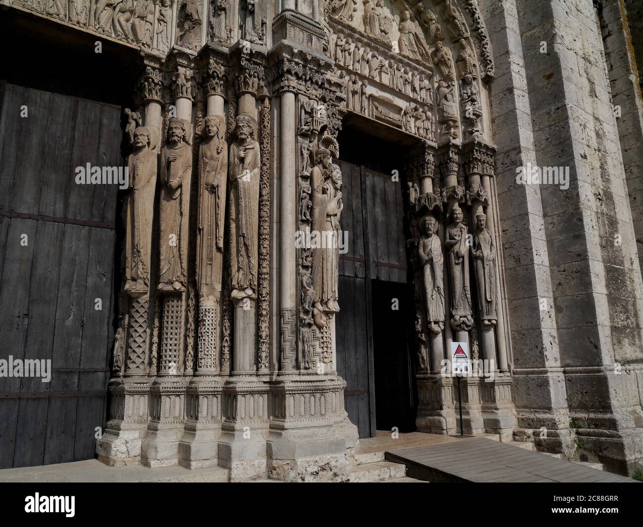 Exterior view chartres cathedral hi-res stock photography and images ...
