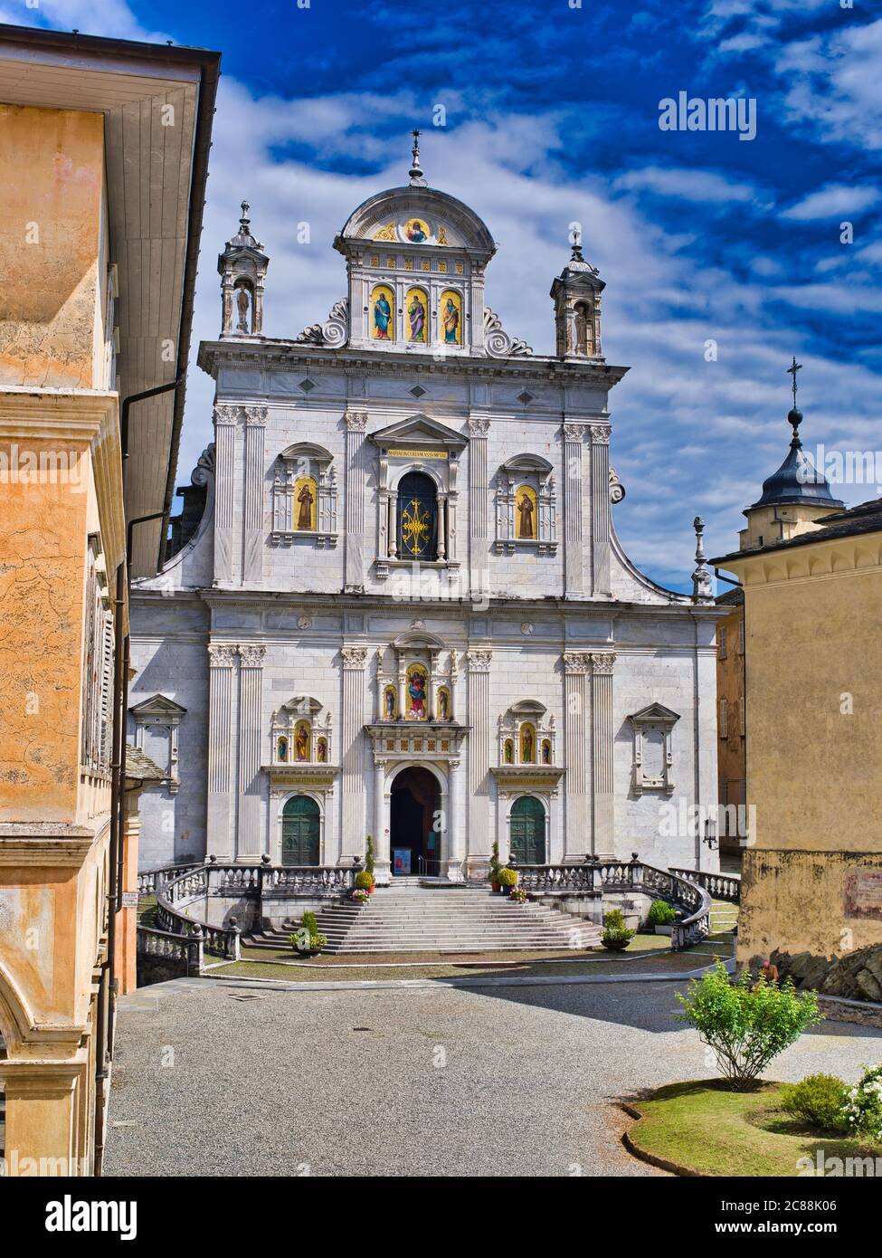 Varallo piedmont chapel sacro hi-res stock photography and images - Alamy