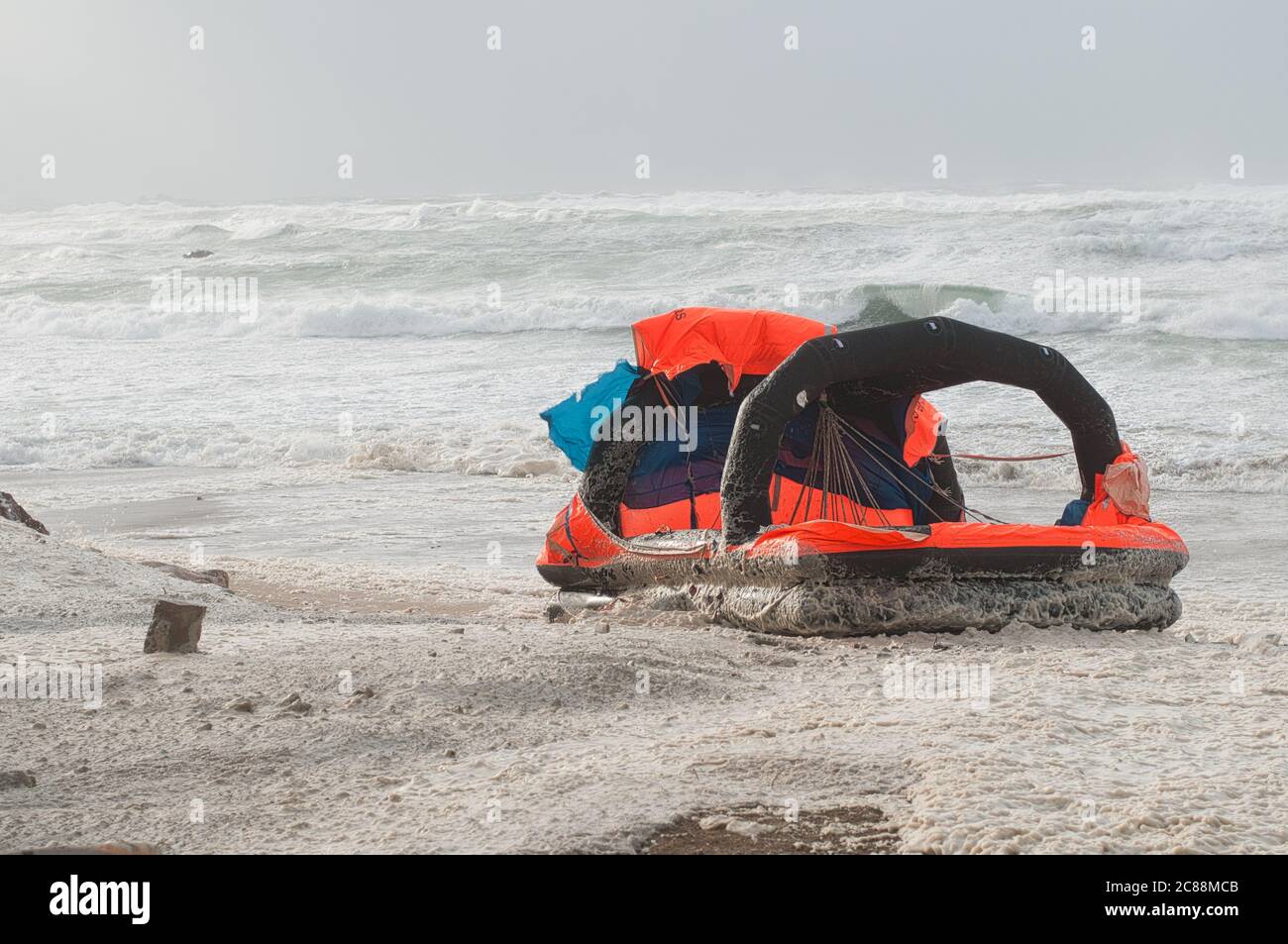 Lifeboat heavy sea hi-res stock photography and images - Alamy