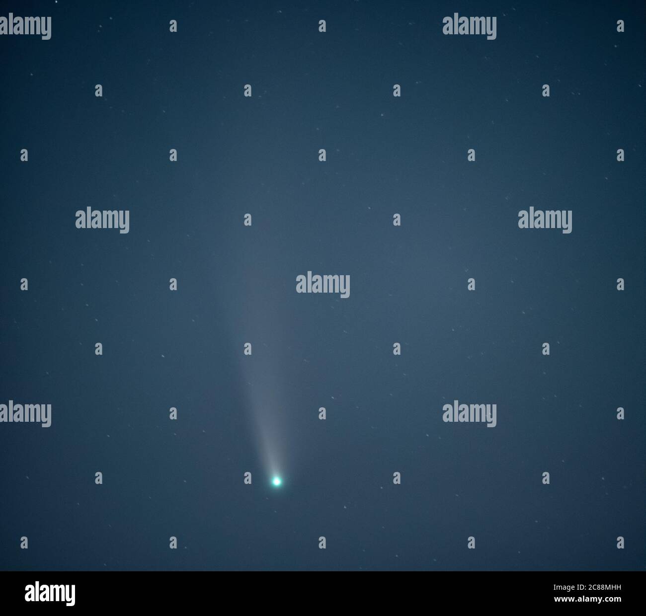 Wimbledon, London, UK. 21 July 2020. Comet C/2020 F3 Neowise ...