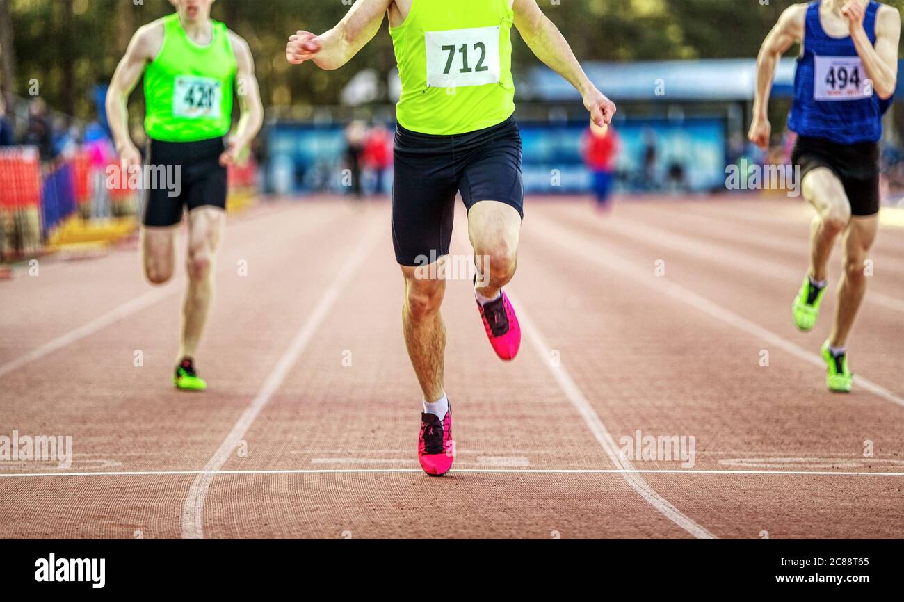 Man winning race run hi-res stock photography and images - Alamy