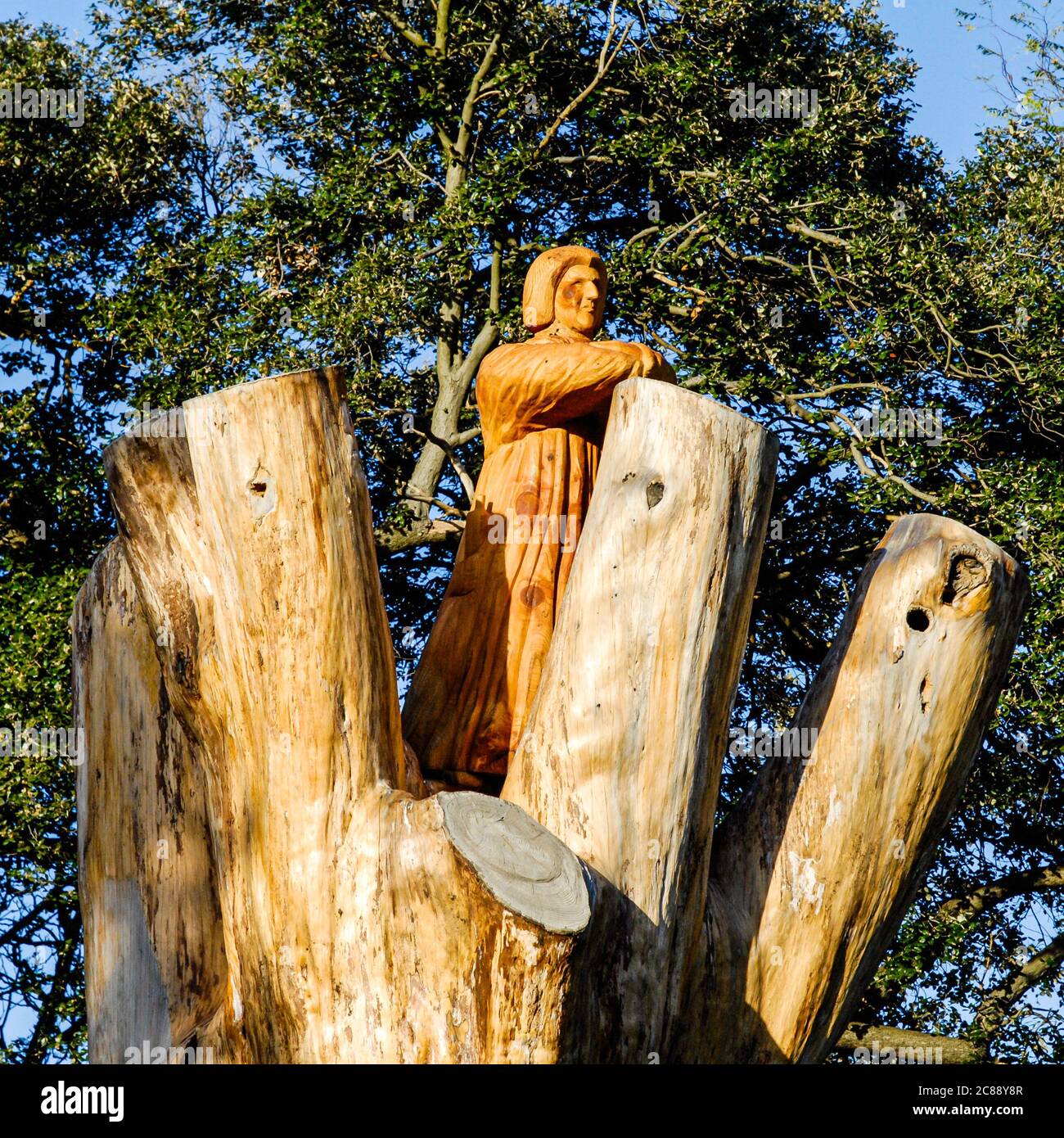 Tree carvings at Fulham Palace, London Stock Photo - Alamy